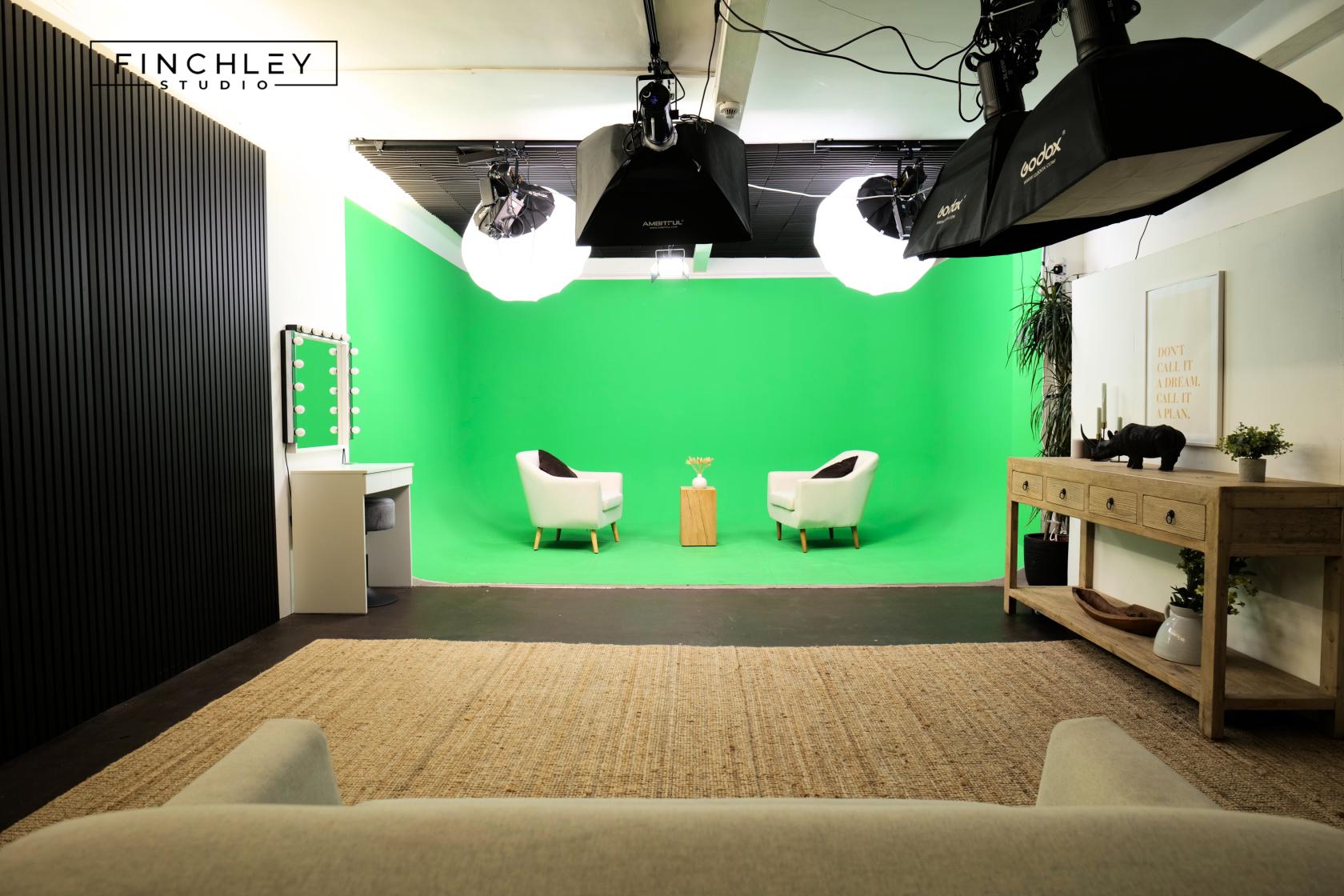 Green Screen – Podcast Studio London | Photo 12 | Studio Gallery